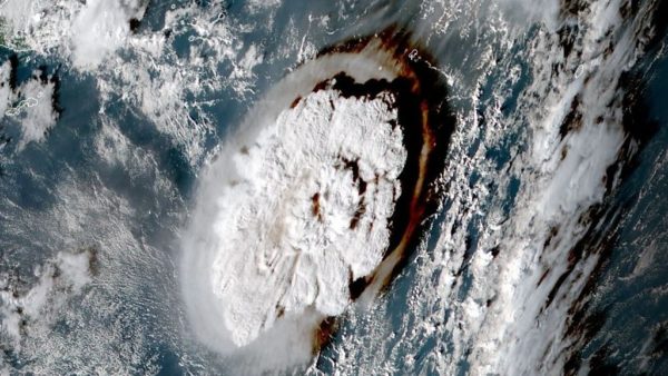 Erupção subaquática em Tonga pode ter sido mais forte que a bomba ...